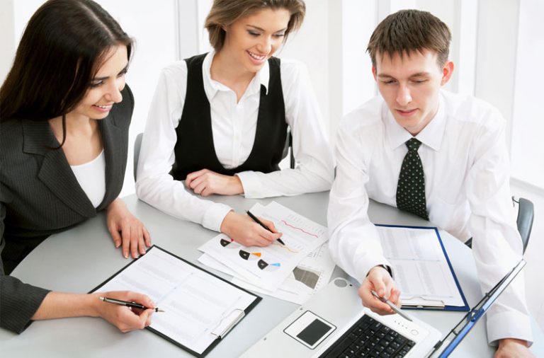 Five Best Apps and Software for HR Professionals | Founder's Guide™